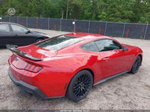 Sarkans Ford Mustang 2024 Klaipėda, ar dzinēja tilpumu 4.95 L un nobraukumu 60 tūkst. km par 15000 €, foto 5 vietnē AUTOMOTO.COM.LV