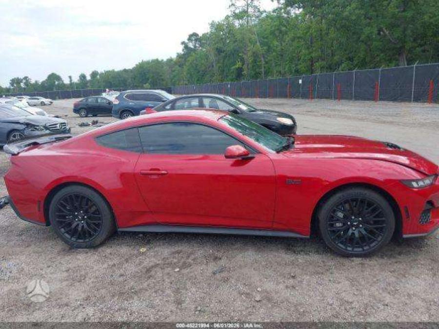 Sarkans Ford Mustang 2024 Klaipėda, ar dzinēja tilpumu 4.95 L un nobraukumu 60 tūkst. km par 15000 €, foto 15 vietnē AUTOMOTO.COM.LV