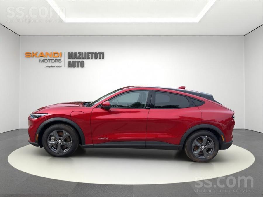 Sarkans Ford Mustang 2021 Rīga, ar dzinēja tilpumu 4.60 L un nobraukumu 89 tūkst. km par 26990 €, foto 4 vietnē AUTOMOTO.COM.LV