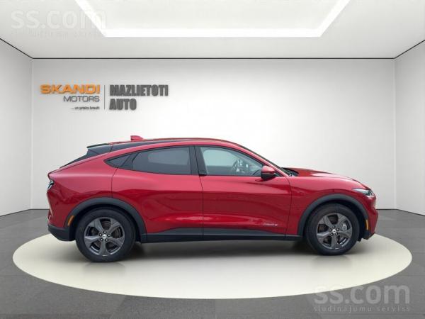 Красный Форд Мустанг 2021 в Рига, объемом двигателя 4.60 л и пробегом 89 тыс. км за 26990 €, фото 7 на AUTOMOTO.COM.LV