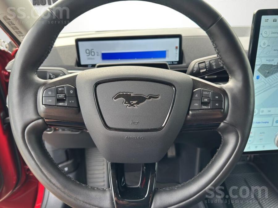 Sarkans Ford Mustang 2021 Rīga, ar dzinēja tilpumu 4.60 L un nobraukumu 89 tūkst. km par 26990 €, foto 11 vietnē AUTOMOTO.COM.LV