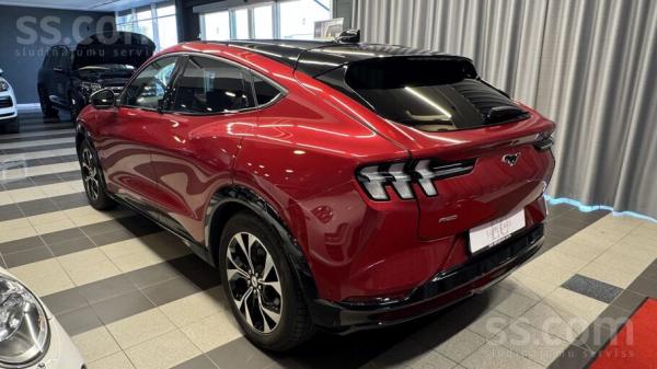 Sarkans Ford Mustang 2021 Rīga, ar dzinēja tilpumu 0.00 L un nobraukumu 53 tūkst. km par 30990 €, foto 7 vietnē AUTOMOTO.COM.LV