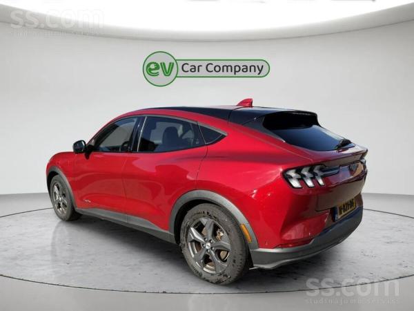 Sarkans Ford Mustang 2021 Limbaži, ar dzinēja tilpumu 5.00 L un nobraukumu 124 tūkst. km par 24945 €, foto 4 vietnē AUTOMOTO.COM.LV