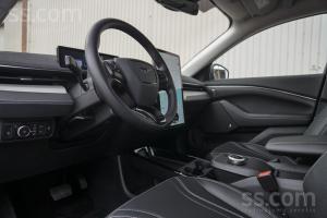 Red Ford Mustang 2023 in Riga, with an engine capacity of 0.00 L and mileage of 99 thousand km for 32990 €, photo 17 on AUTOMOTO.COM.LV