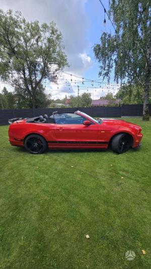 Sarkans Ford Mustang 2013 Viļņa, ar dzinēja tilpumu 3.70 L un nobraukumu 88 tūkst. km par 18500 €, foto 12 vietnē AUTOMOTO.COM.LV