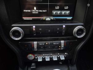 Ford Mustang 2015 in Radviliskis, with an engine capacity of 2.30 L and mileage of 115 thousand km for 8900 €, photo 17 on AUTOMOTO.COM.LV
