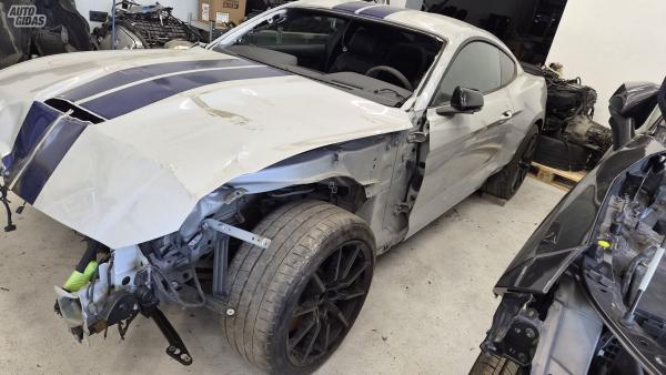 Ford Mustang 2016 Jurbarkas, ar dzinēja tilpumu 5.20 L un nobraukumu 46 tūkst. km par 20000 €, foto 3 vietnē AUTOMOTO.COM.LV