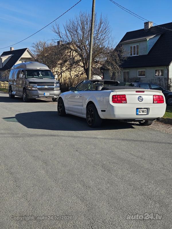 White Ford Mustang 2007 in Tallinn, with an engine capacity of 4.00 L and mileage of 180 thousand km for 8500 €, photo 2 on AUTOMOTO.COM.LV