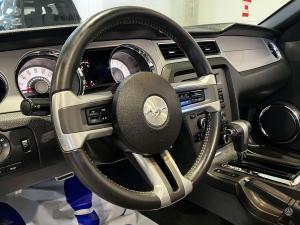 Balts Ford Mustang 2011 Klaipėda, ar dzinēja tilpumu 3.73 L un nobraukumu 71 tūkst. km par 16456 €, foto 21 vietnē AUTOMOTO.COM.LV