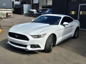 Balts Ford Mustang 2015 Viļņa, ar dzinēja tilpumu 2.26 L un nobraukumu 234 tūkst. km par 8999 €, foto 1 vietnē AUTOMOTO.COM.LV