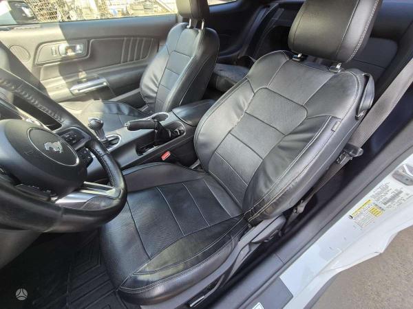 Balts Ford Mustang 2015 Viļņa, ar dzinēja tilpumu 2.26 L un nobraukumu 234 tūkst. km par 8999 €, foto 9 vietnē AUTOMOTO.COM.LV