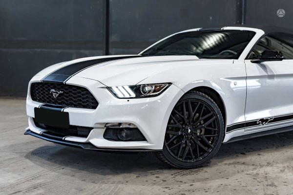 Balts Ford Mustang 2016 Klaipėda, ar dzinēja tilpumu 3.73 L un nobraukumu 99 tūkst. km par 19500 €, foto 3 vietnē AUTOMOTO.COM.LV