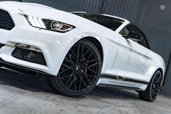 Balts Ford Mustang 2016 Klaipėda, ar dzinēja tilpumu 3.73 L un nobraukumu 99 tūkst. km par 19500 €, foto 6 vietnē AUTOMOTO.COM.LV