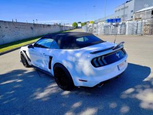 White Ford Mustang 2016 in Klaipeda, with an engine capacity of 3.73 L and mileage of 189 thousand km for 15850 €, photo 7 on AUTOMOTO.COM.LV