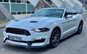 Balts Ford Mustang 2017 Viļņa, ar dzinēja tilpumu 2.26 L un nobraukumu 241 tūkst. km par 15600 €, foto  vietnē AUTOMOTO.COM.LV