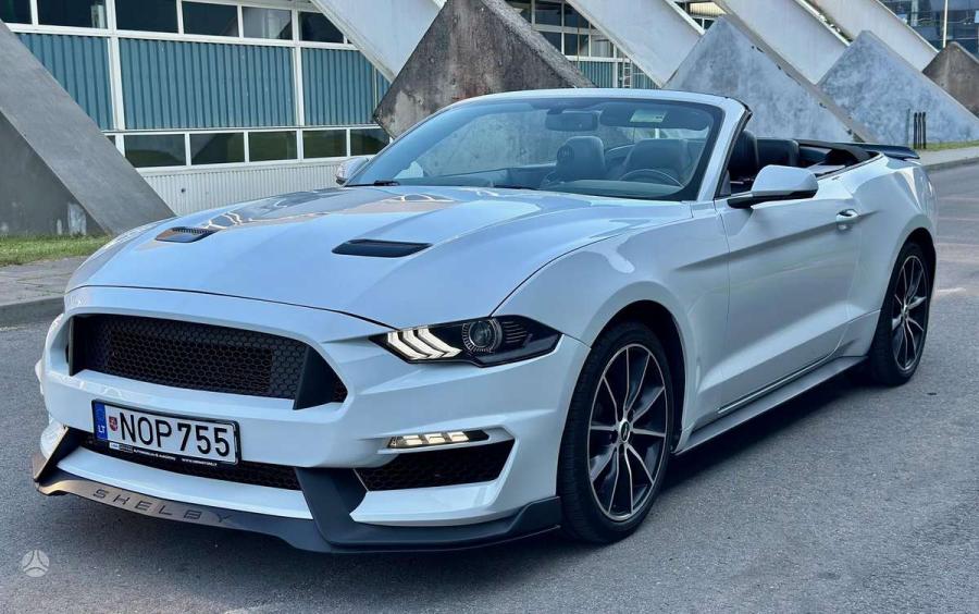 Balts Ford Mustang 2017 Viļņa, ar dzinēja tilpumu 2.26 L un nobraukumu 241 tūkst. km par 15600 €, foto 1 vietnē AUTOMOTO.COM.LV