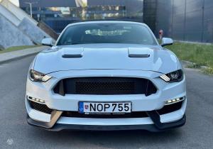 Balts Ford Mustang 2017 Viļņa, ar dzinēja tilpumu 2.26 L un nobraukumu 241 tūkst. km par 15600 €, foto 3 vietnē AUTOMOTO.COM.LV