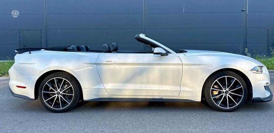 Balts Ford Mustang 2017 Viļņa, ar dzinēja tilpumu 2.26 L un nobraukumu 241 tūkst. km par 15600 €, foto 5 vietnē AUTOMOTO.COM.LV