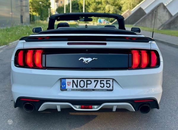 Balts Ford Mustang 2017 Viļņa, ar dzinēja tilpumu 2.26 L un nobraukumu 241 tūkst. km par 15600 €, foto 6 vietnē AUTOMOTO.COM.LV