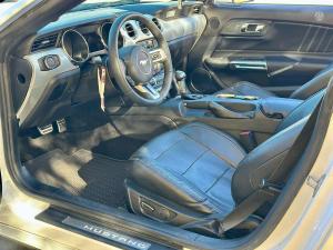 Balts Ford Mustang 2017 Viļņa, ar dzinēja tilpumu 2.26 L un nobraukumu 241 tūkst. km par 15600 €, foto 21 vietnē AUTOMOTO.COM.LV