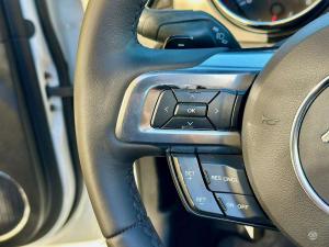 Balts Ford Mustang 2017 Viļņa, ar dzinēja tilpumu 2.26 L un nobraukumu 241 tūkst. km par 15600 €, foto 24 vietnē AUTOMOTO.COM.LV