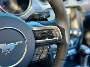 Balts Ford Mustang 2017 Viļņa, ar dzinēja tilpumu 2.26 L un nobraukumu 241 tūkst. km par 15600 €, foto 25 vietnē AUTOMOTO.COM.LV