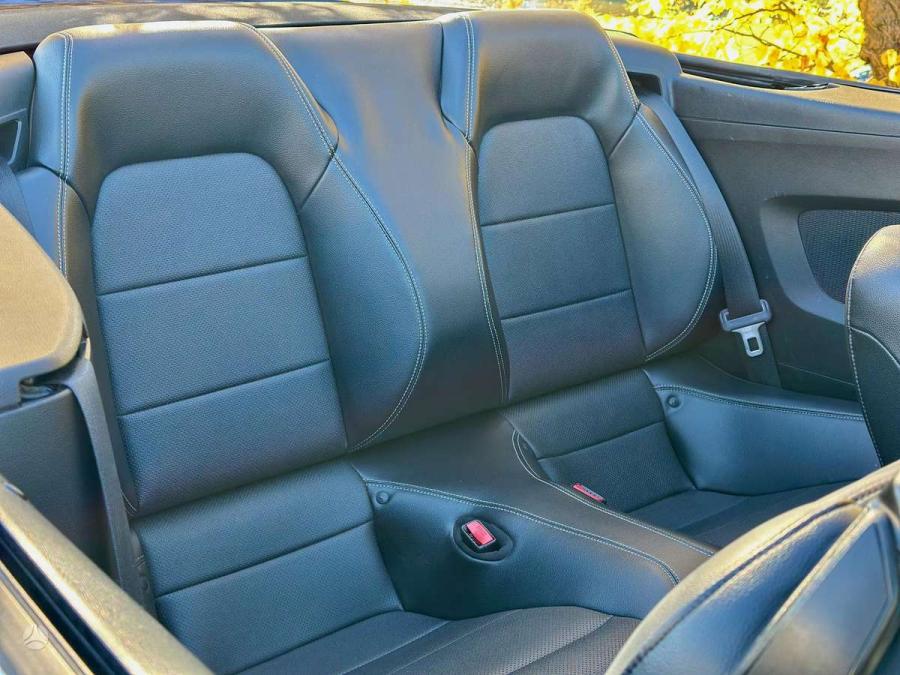Balts Ford Mustang 2017 Viļņa, ar dzinēja tilpumu 2.26 L un nobraukumu 241 tūkst. km par 15600 €, foto 34 vietnē AUTOMOTO.COM.LV