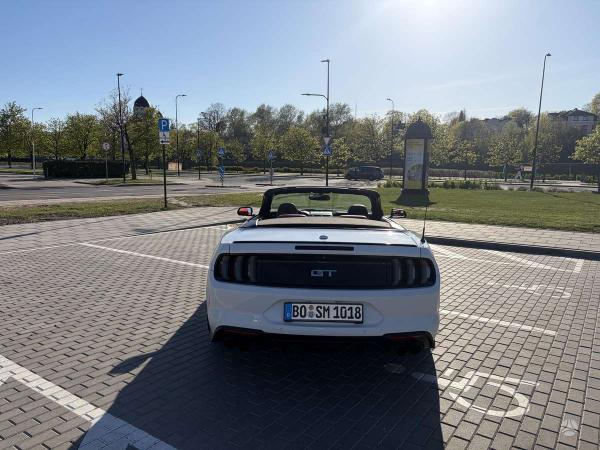 Balts Ford Mustang 2018 Viļņa, ar dzinēja tilpumu 4.95 L un nobraukumu 88 tūkst. km par 25990 €, foto 6 vietnē AUTOMOTO.COM.LV