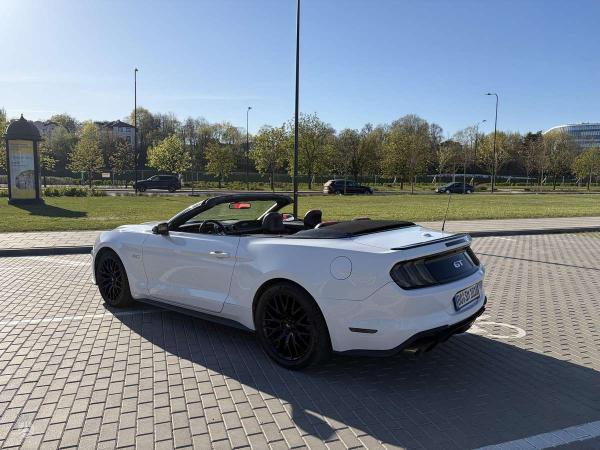 Balts Ford Mustang 2018 Viļņa, ar dzinēja tilpumu 4.95 L un nobraukumu 88 tūkst. km par 25990 €, foto 7 vietnē AUTOMOTO.COM.LV