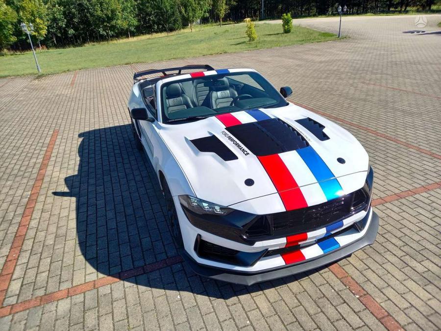 Balts Ford Mustang 2019 Kauņa, ar dzinēja tilpumu 2.25 L un nobraukumu 20 tūkst. km par 26300 €, foto 1 vietnē AUTOMOTO.COM.LV