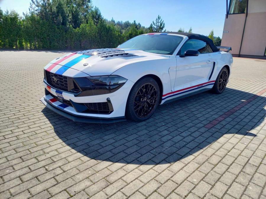 Balts Ford Mustang 2019 Kauņa, ar dzinēja tilpumu 2.25 L un nobraukumu 20 tūkst. km par 26300 €, foto 7 vietnē AUTOMOTO.COM.LV