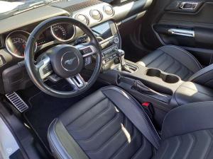 Balts Ford Mustang 2019 Kauņa, ar dzinēja tilpumu 2.25 L un nobraukumu 20 tūkst. km par 26300 €, foto 14 vietnē AUTOMOTO.COM.LV