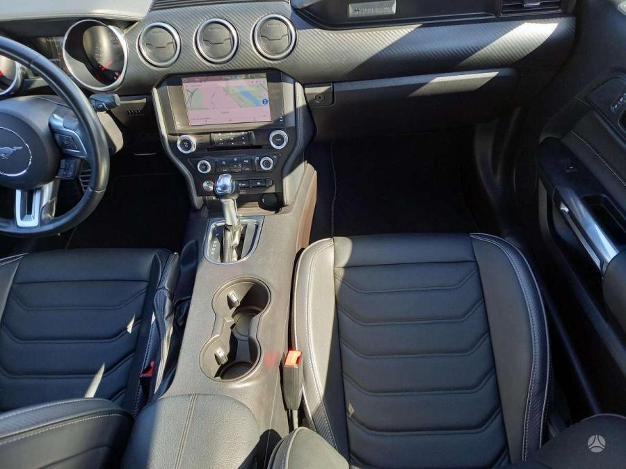 Balts Ford Mustang 2019 Kauņa, ar dzinēja tilpumu 2.25 L un nobraukumu 20 tūkst. km par 26300 €, foto 17 vietnē AUTOMOTO.COM.LV