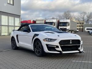 White Ford Mustang 2020 in Klaipeda, with an engine capacity of 2.25 L and mileage of 115 thousand km for 17900 €, photo 2 on AUTOMOTO.COM.LV