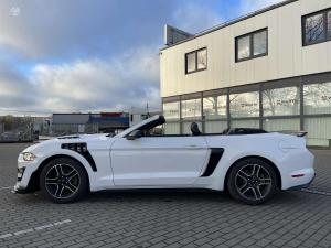 White Ford Mustang 2020 in Klaipeda, with an engine capacity of 2.25 L and mileage of 115 thousand km for 17900 €, photo 10 on AUTOMOTO.COM.LV