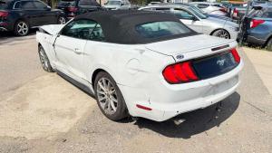 Balts Ford Mustang 2020 Ukmergė, ar dzinēja tilpumu 2.25 L un nobraukumu 176 tūkst. km par 5990 €, foto  vietnē AUTOMOTO.COM.LV