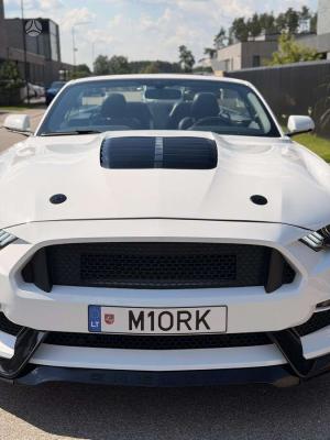 White Ford Mustang 2020 in Vilnius, with an engine capacity of 2.26 L and mileage of 74 thousand km for 22800 €, photo 22 on AUTOMOTO.COM.LV