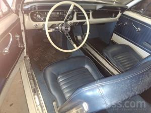 Белый Форд Мустанг 1965 в Талси, объемом двигателя 4.80 л и пробегом 77 тыс. км за 35000 €, фото 9 на AUTOMOTO.COM.LV