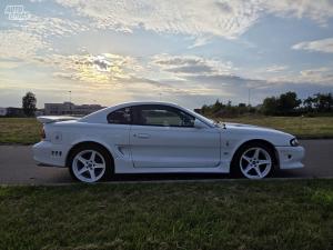 White Ford Mustang 1997 in Vilnius, with an engine capacity of 3.80 L and mileage of 224 thousand km for 5400 €, photo 4 on AUTOMOTO.COM.LV