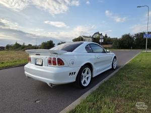White Ford Mustang 1997 in Vilnius, with an engine capacity of 3.80 L and mileage of 224 thousand km for 5400 €, photo 5 on AUTOMOTO.COM.LV