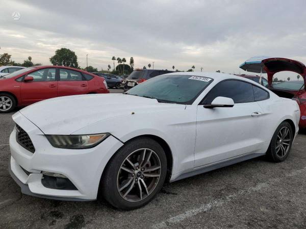 Balts Ford Mustang 2015 Viļņa, ar dzinēja tilpumu 2.26 L un nobraukumu 234 tūkst. km par 8850 €, foto 6 vietnē AUTOMOTO.COM.LV