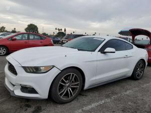 Balts Ford Mustang 2015 Viļņa, ar dzinēja tilpumu 2.26 L un nobraukumu 234 tūkst. km par 8850 €, foto 6 vietnē AUTOMOTO.COM.LV