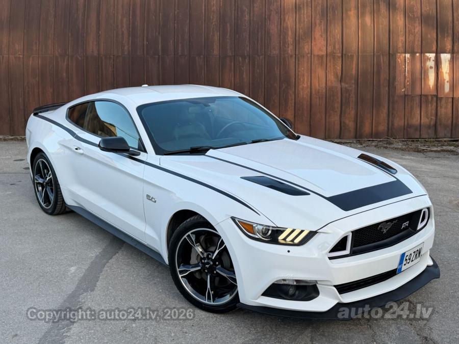 White Ford Mustang 2015 in Tallinn, with an engine capacity of 5.00 L and mileage of 93 thousand km for 27990 €, photo 9 on AUTOMOTO.COM.LV