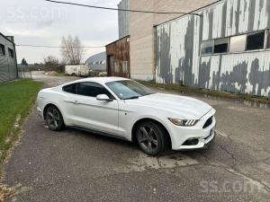Balts Ford Mustang 2016 Rīga, ar dzinēja tilpumu 3.70 L un nobraukumu 56 tūkst. km par 10600 €, foto 3 vietnē AUTOMOTO.COM.LV