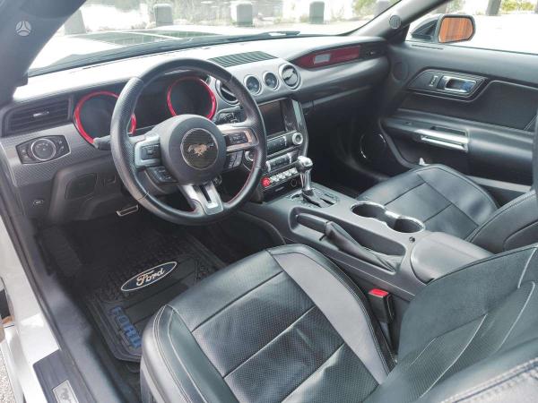 Balts Ford Mustang 2016 Kauņa, ar dzinēja tilpumu 5.00 L un nobraukumu 85 tūkst. km par 26900 €, foto 7 vietnē AUTOMOTO.COM.LV