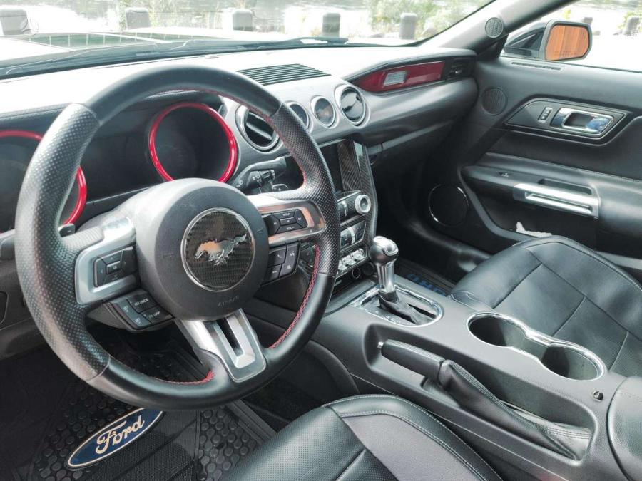 Balts Ford Mustang 2016 Kauņa, ar dzinēja tilpumu 5.00 L un nobraukumu 85 tūkst. km par 26900 €, foto 9 vietnē AUTOMOTO.COM.LV