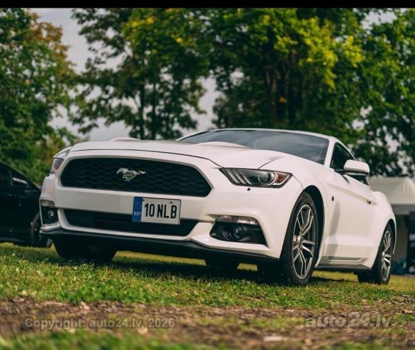 White Ford Mustang 2017 in Tallinn, with an engine capacity of 2.30 L and mileage of 119 thousand km for 15000 €, photo 1 on AUTOMOTO.COM.LV