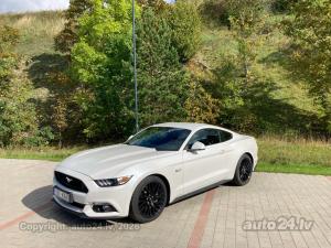 Balts Ford Mustang 2017 Rakvere, ar dzinēja tilpumu 5.00 L un nobraukumu 58 tūkst. km par 35500 €, foto  vietnē AUTOMOTO.COM.LV