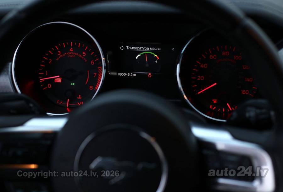 White Ford Mustang 2017 in Tallinn, with an engine capacity of 5.00 L and mileage of 85 thousand km for 40000 €, photo 19 on AUTOMOTO.COM.LV