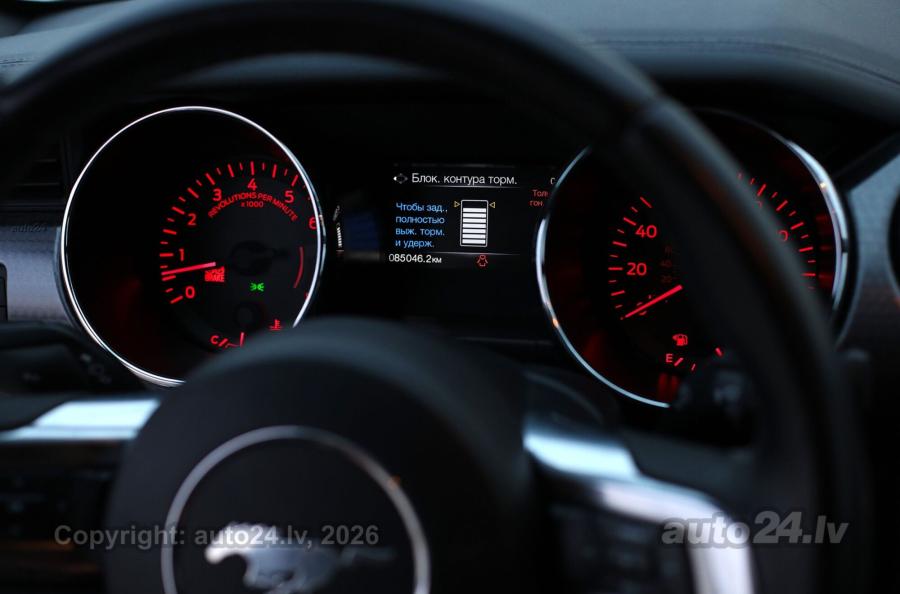 White Ford Mustang 2017 in Tallinn, with an engine capacity of 5.00 L and mileage of 85 thousand km for 40000 €, photo 20 on AUTOMOTO.COM.LV